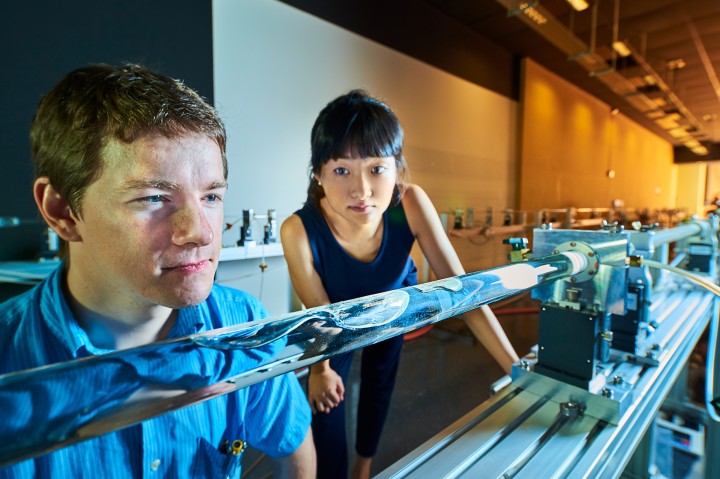 OIST researches in a lab | Okinawa Institute of Science and Technology OIST