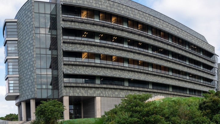Lab 5 exterior 2 | Okinawa Institute of Science and Technology OIST