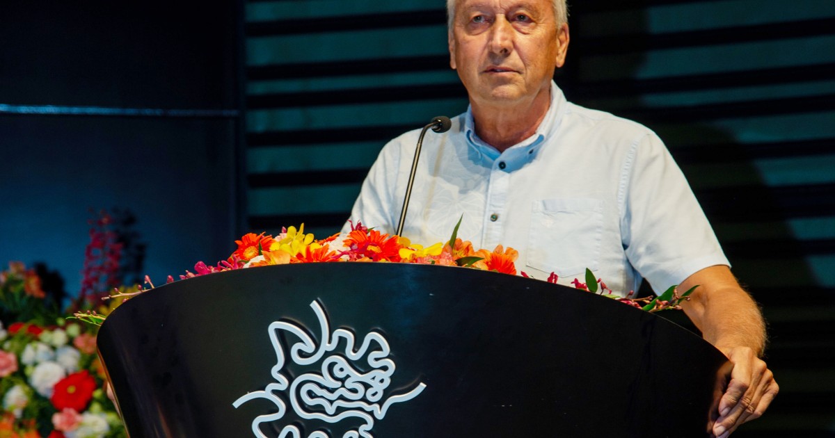 OIST President and CEO, Dr. Peter Gruss, gave an opening speech to ...