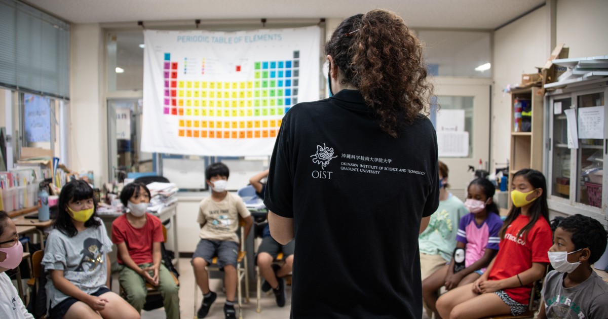Visit to elementary school | Okinawa Institute of Science and Technology OIST