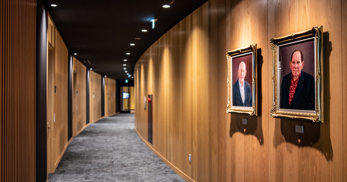 President hallway hero | Okinawa Institute of Science and Technology OIST