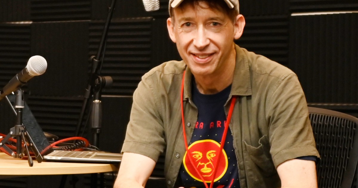 DJ Nick Luscombe, OIST Podcaster in Residence, introduces the Thematic ...