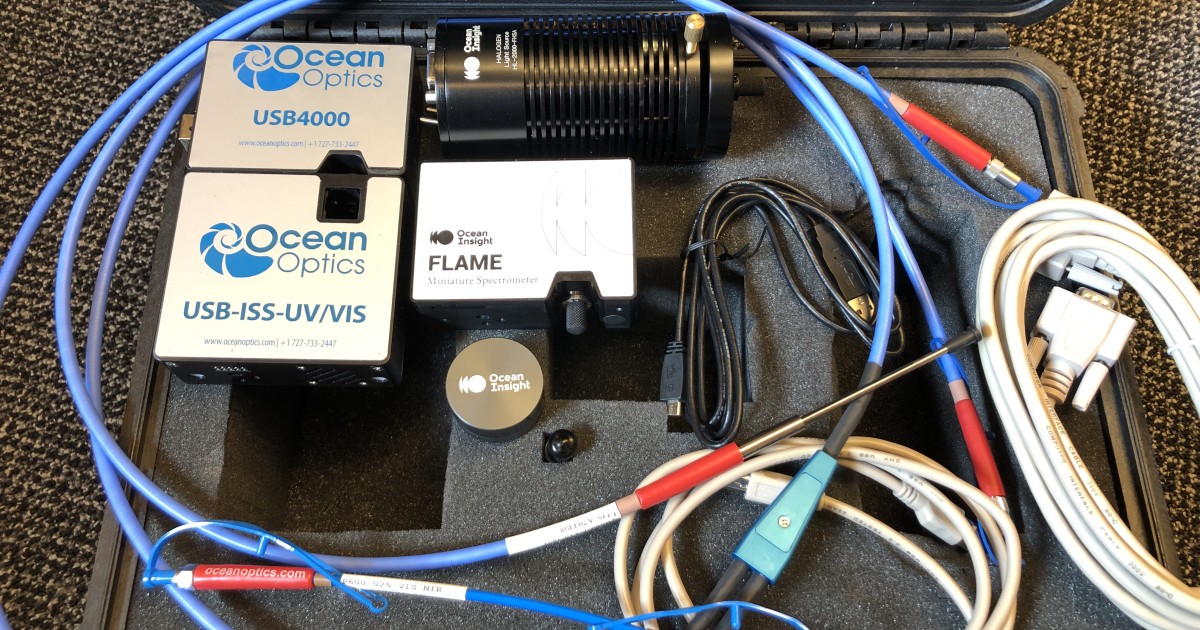 Ocean Spectrometer with Cables | Okinawa Institute of Science and ...