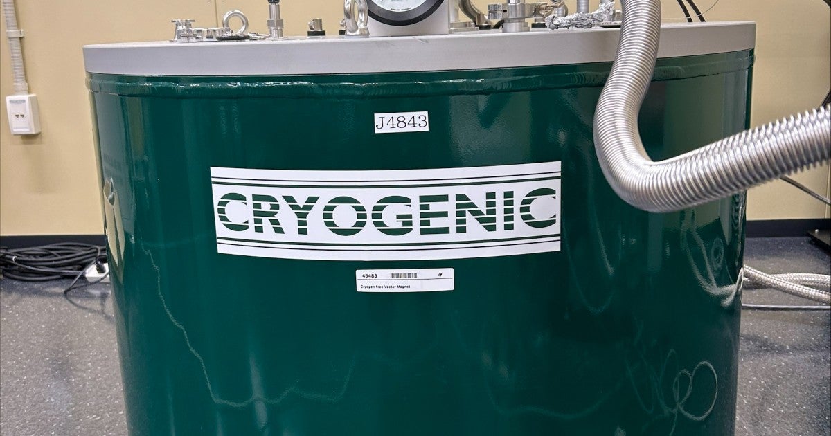 Cryogenic magnet system.jpeg | Okinawa Institute of Science and ...