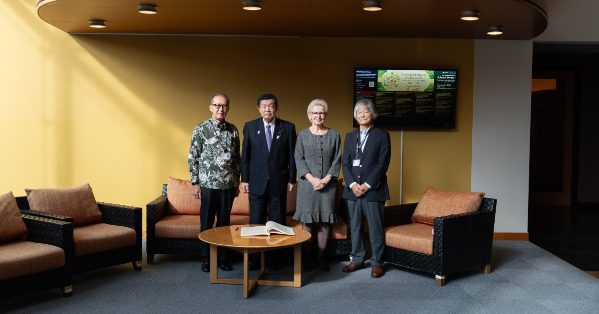 Visit to OIST by Minister Yoshitaka Ito | Okinawa Institute of Science ...