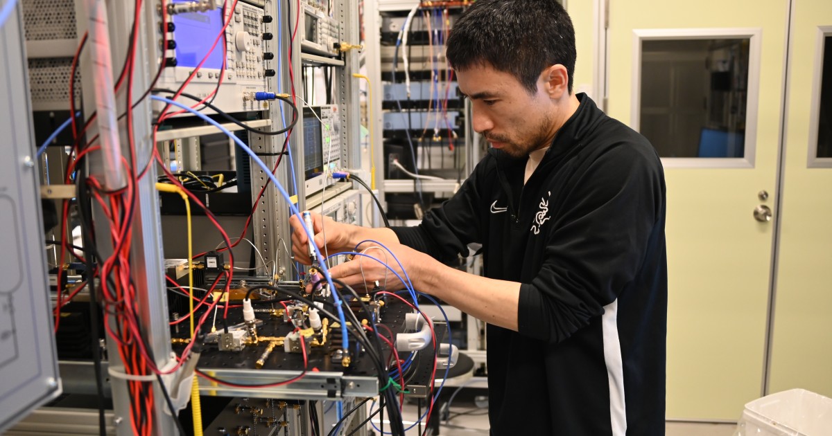 In his lab at OIST - Yuimaru Kubo | Okinawa Institute of Science and Technology OIST